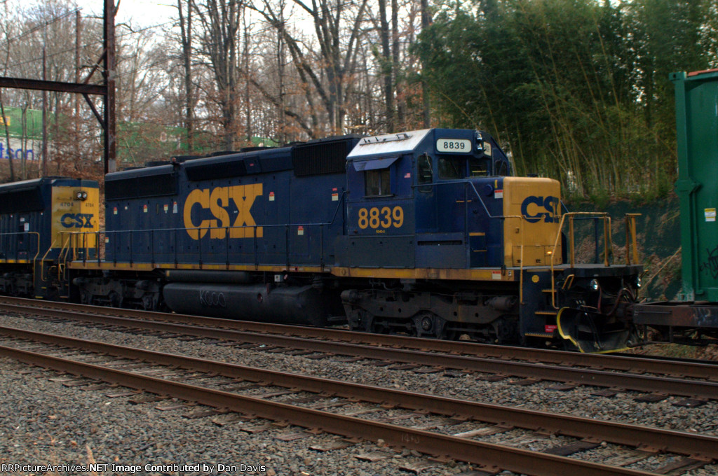 CSX SD40-2 8839 trails on Q702-27